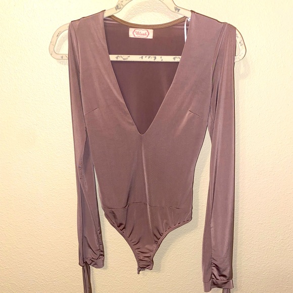 Blush | Tops | Split Sleeve Bodysuit | Poshmark